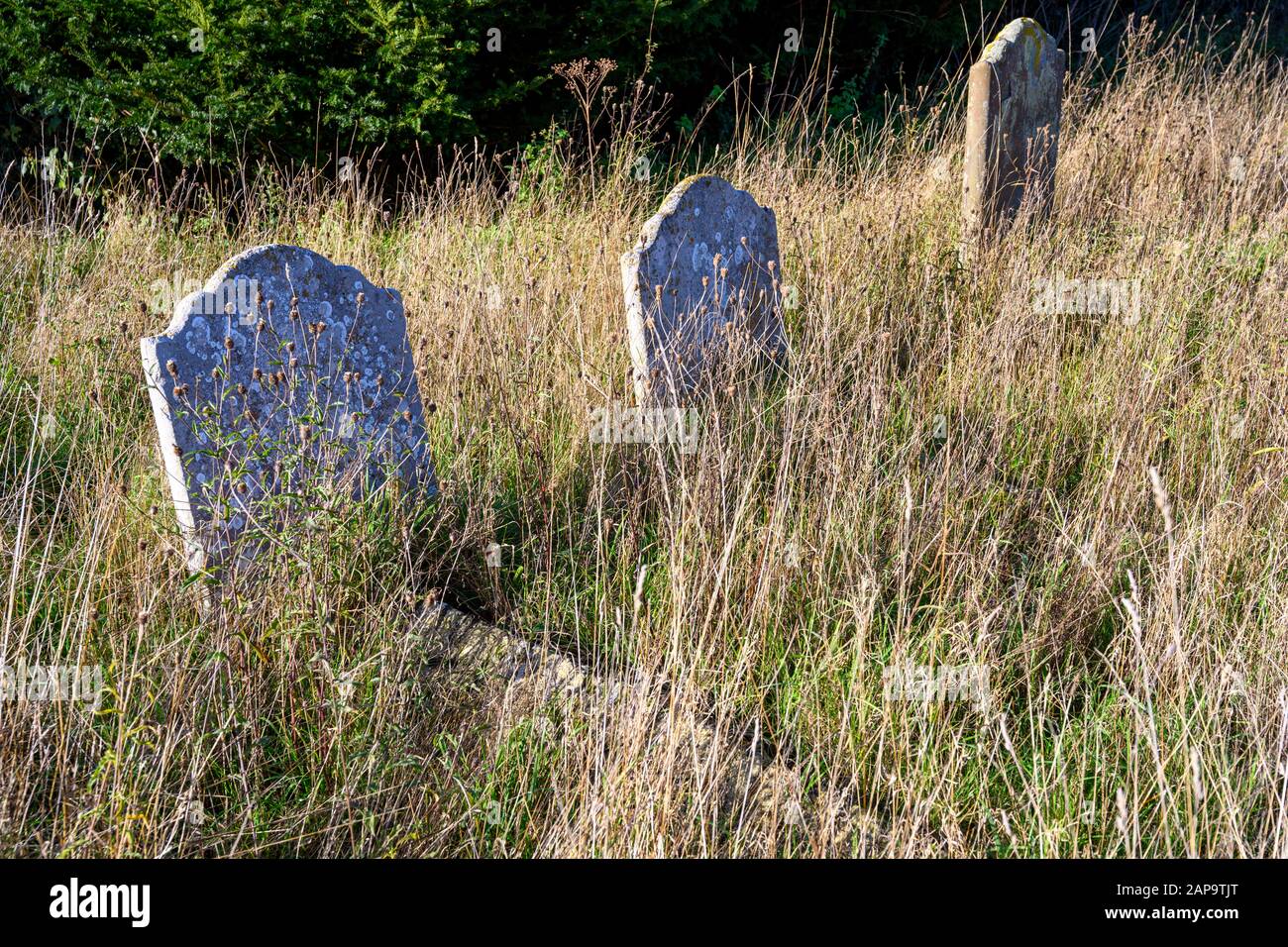 Churchyards hi-res stock photography and images - Alamy