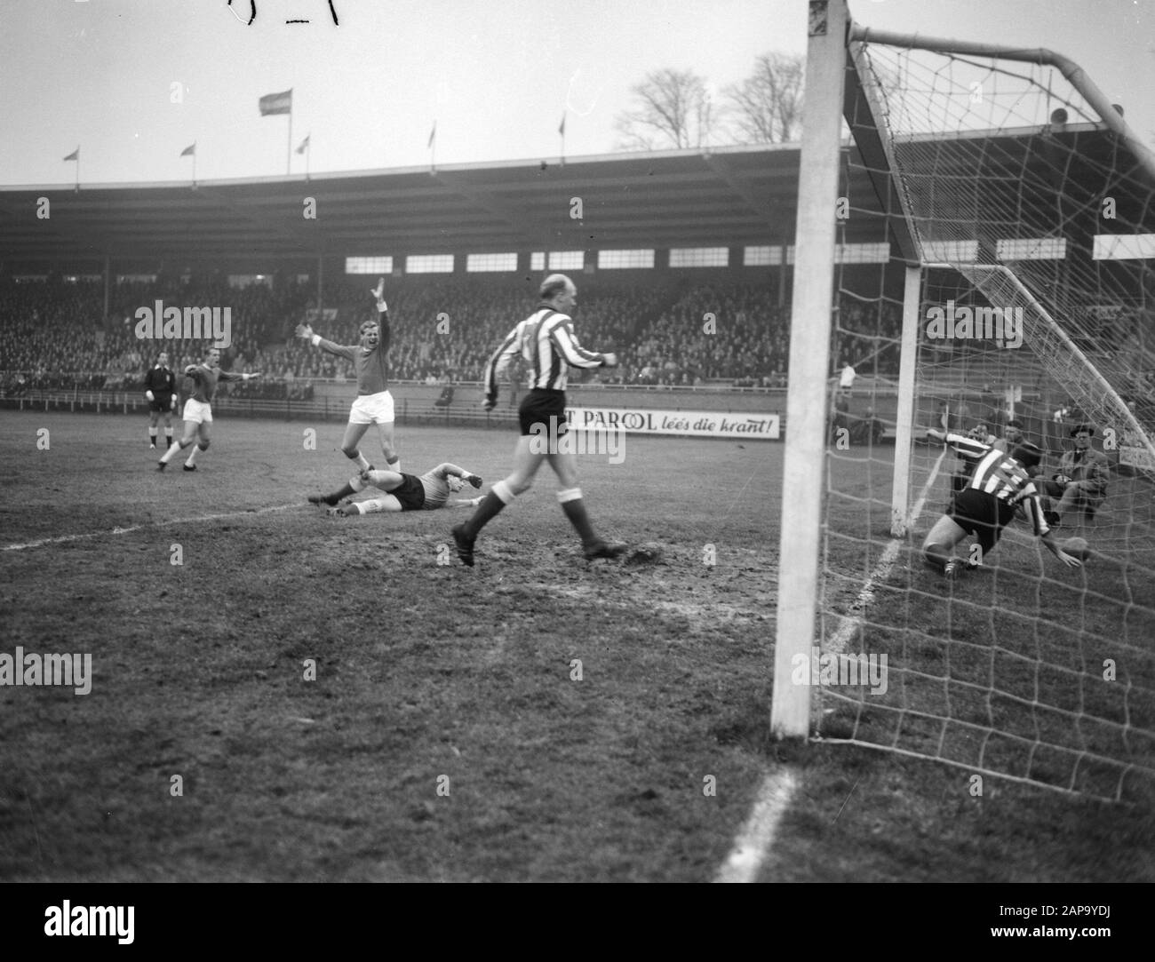 Ajax goalkeeper bals hi-res stock photography and images - Alamy