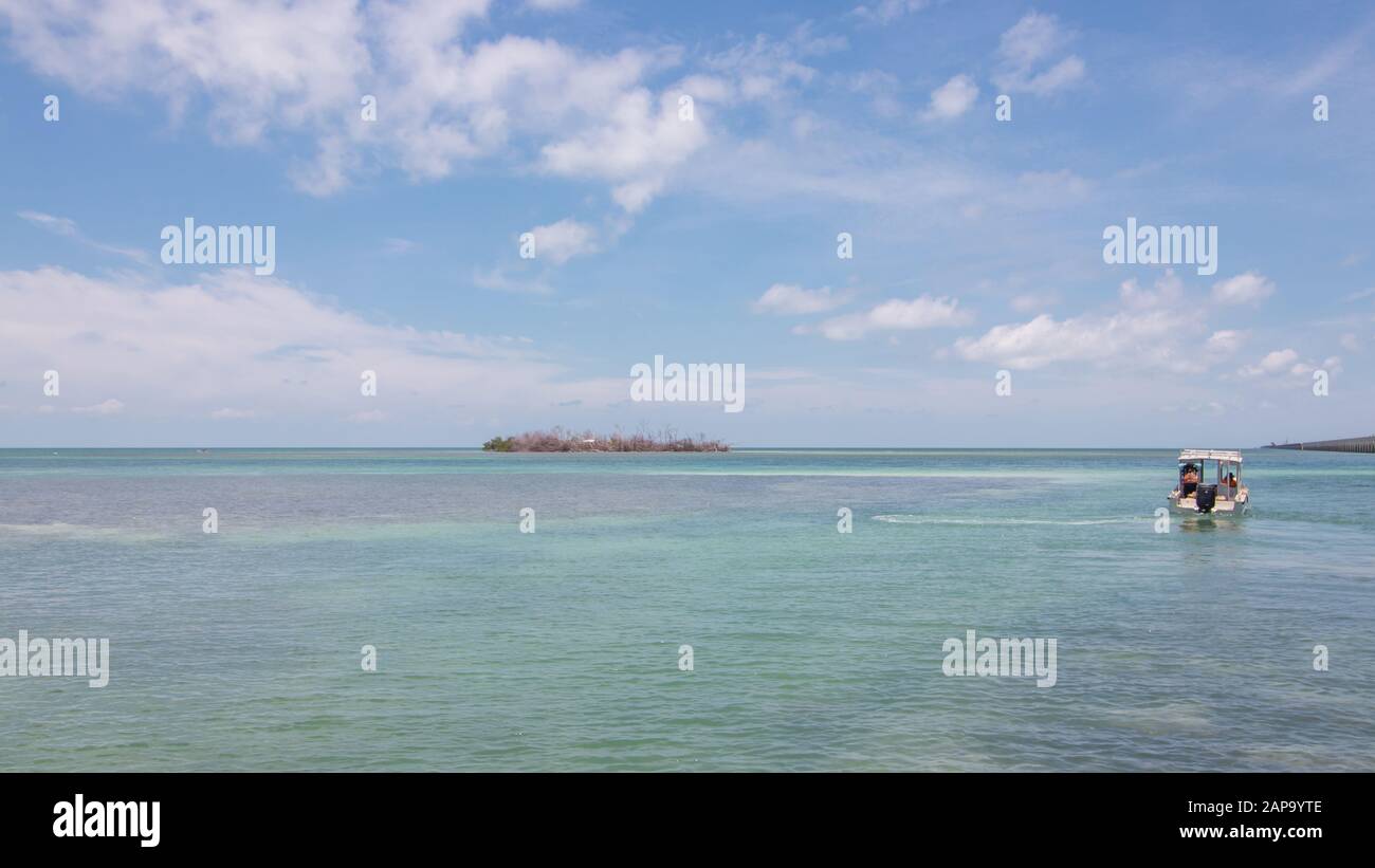 keys island florida, seven miles bridge Stock Photo - Alamy