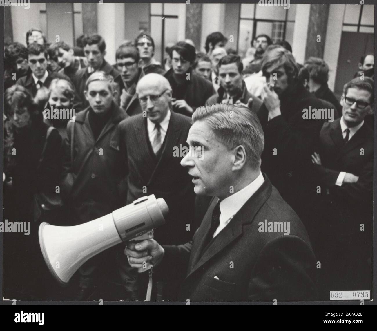 Samkalden talks hi-res stock photography and images - Alamy