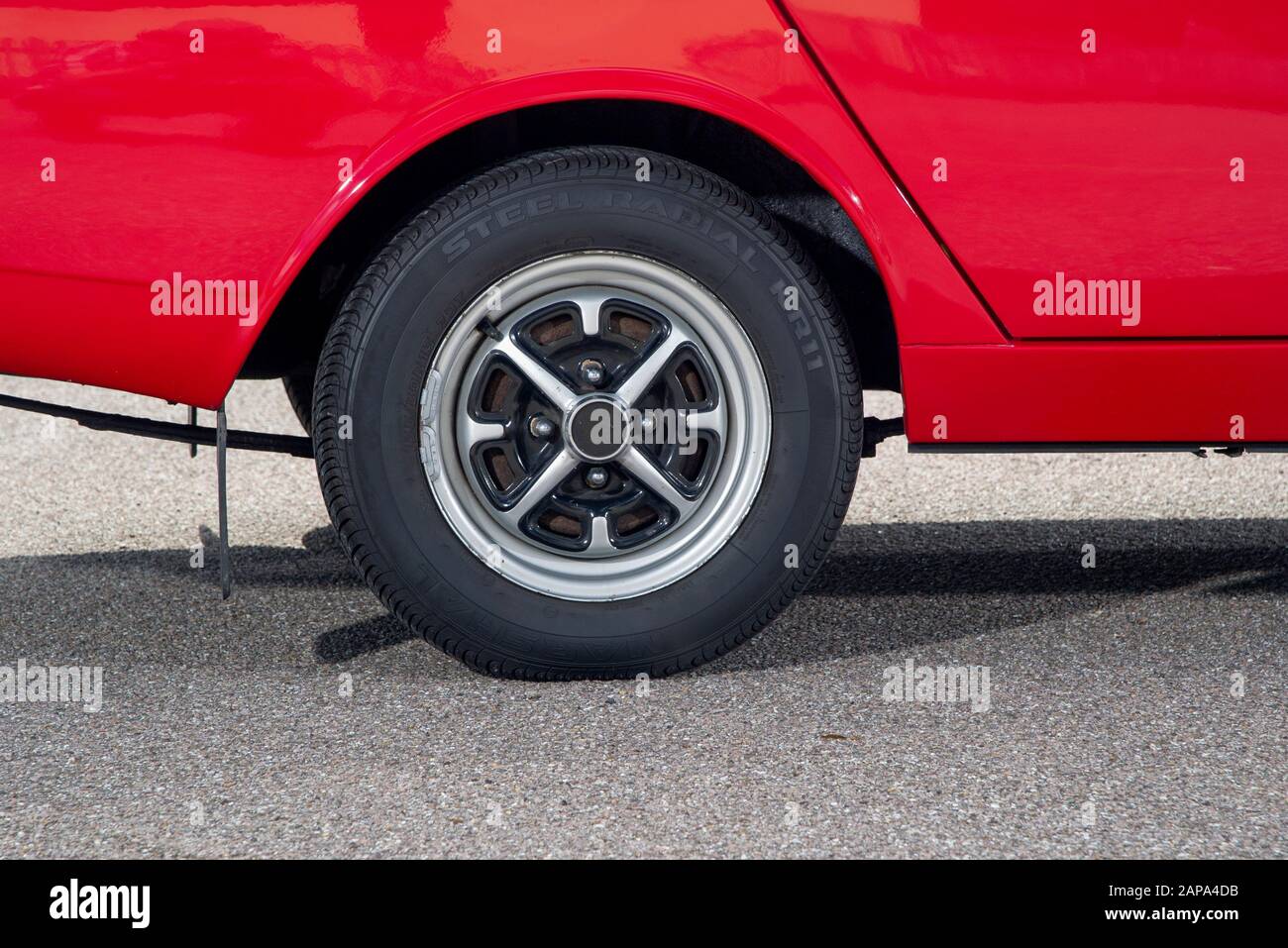 Hillman hunter hi-res stock photography and images - Alamy
