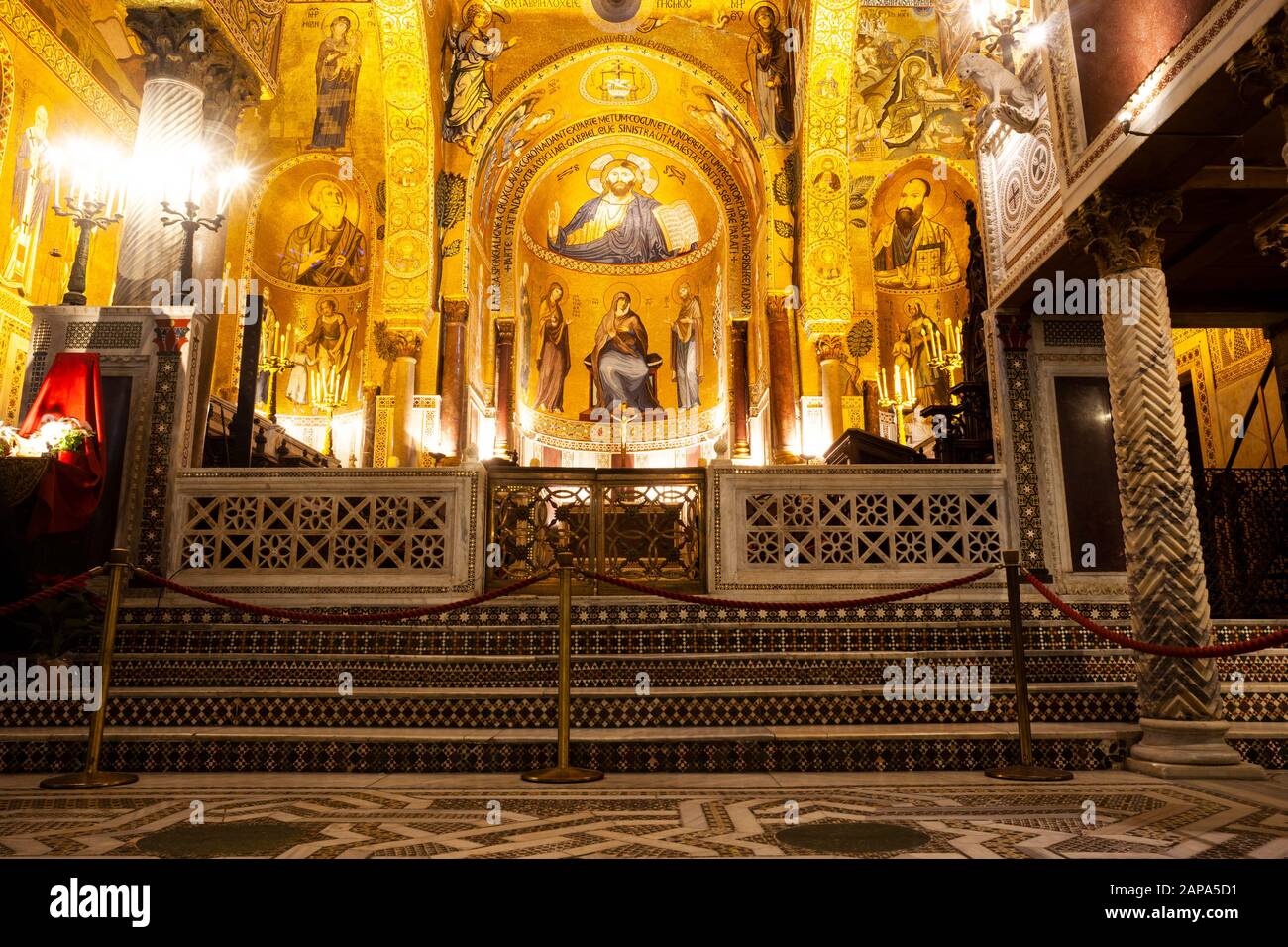 Fatimid decoration hi-res stock photography and images - Alamy