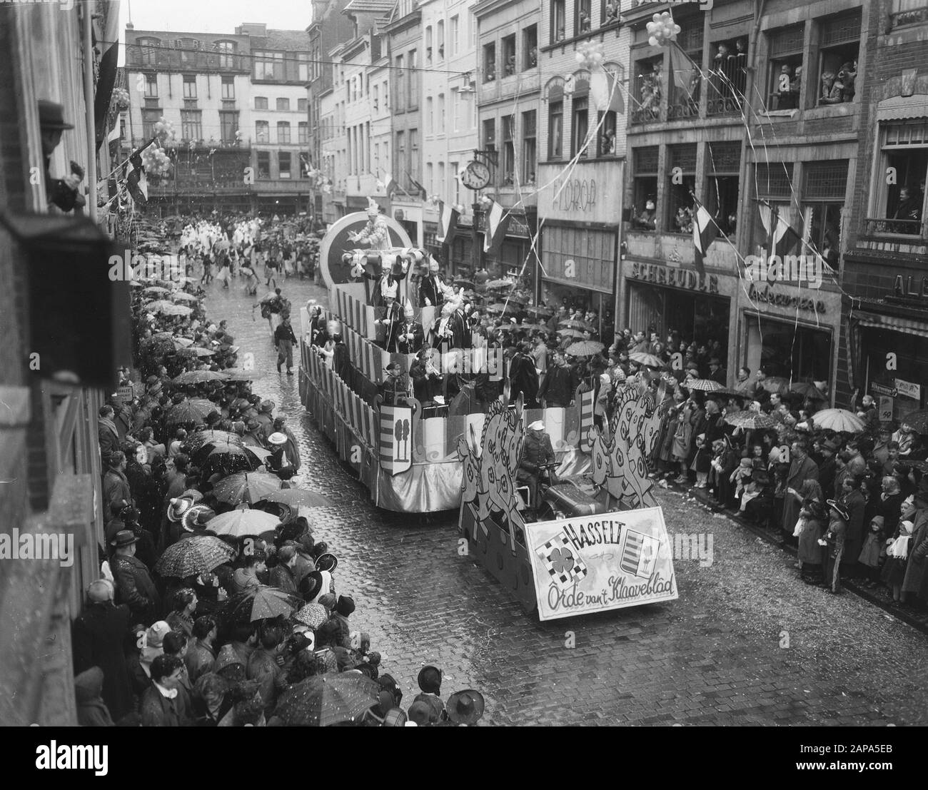 Carnival Maastricht procession Date: 28 February 1954 Location ...