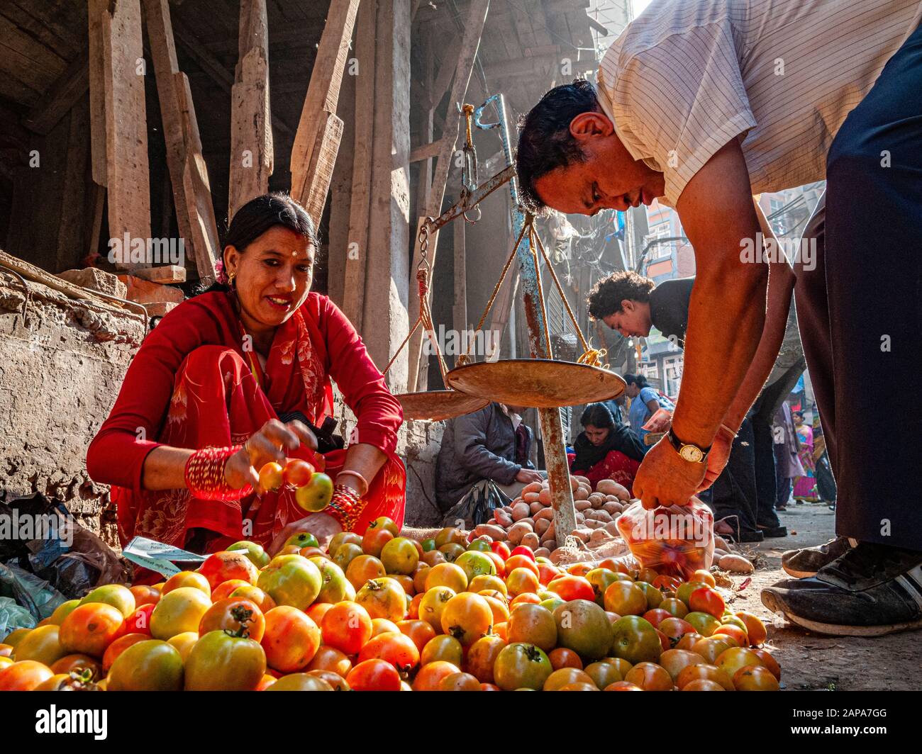 Streetside market hi-res stock photography and images - Alamy