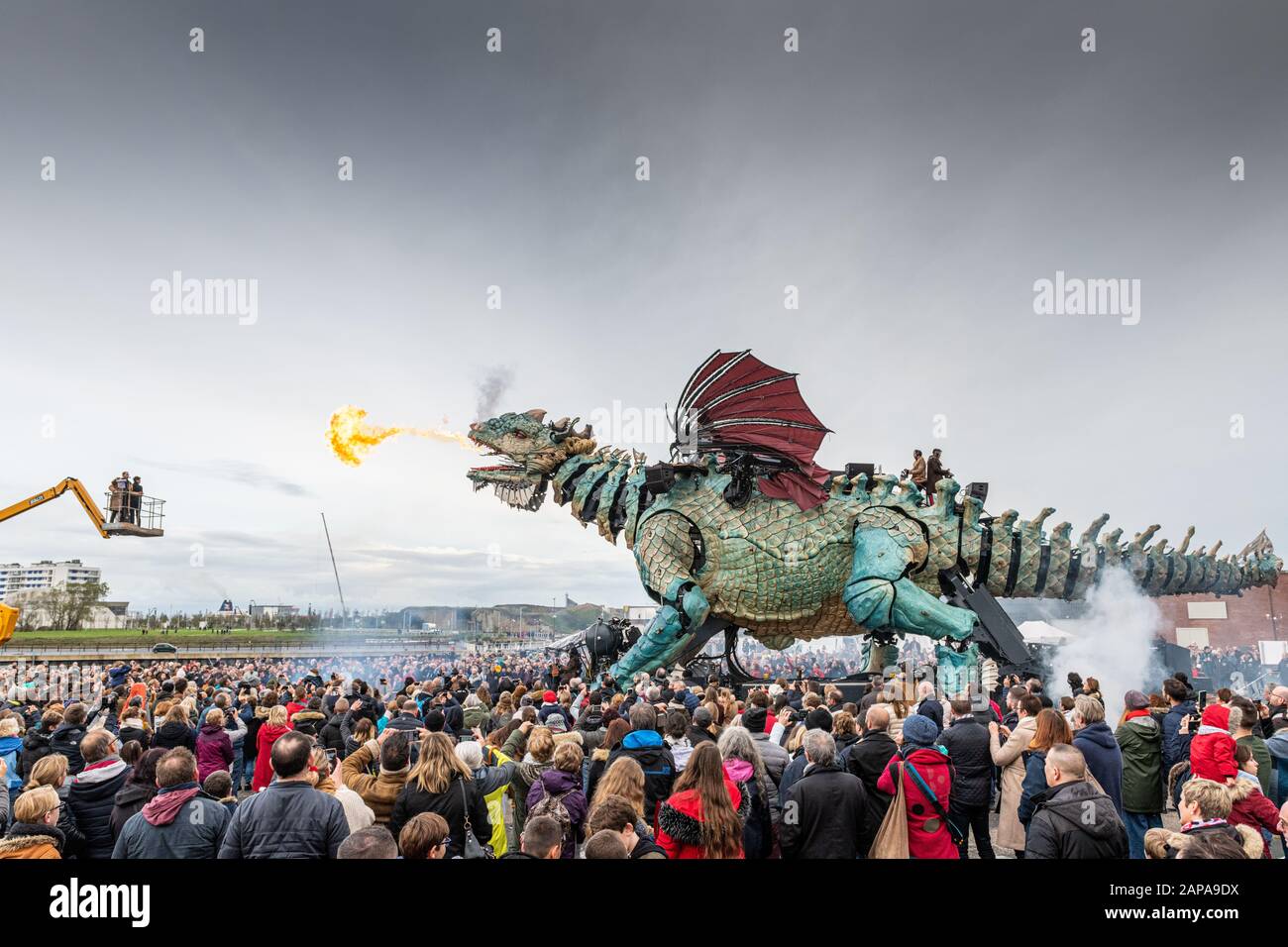 Le dragon de calais hi-res stock photography and images - Alamy