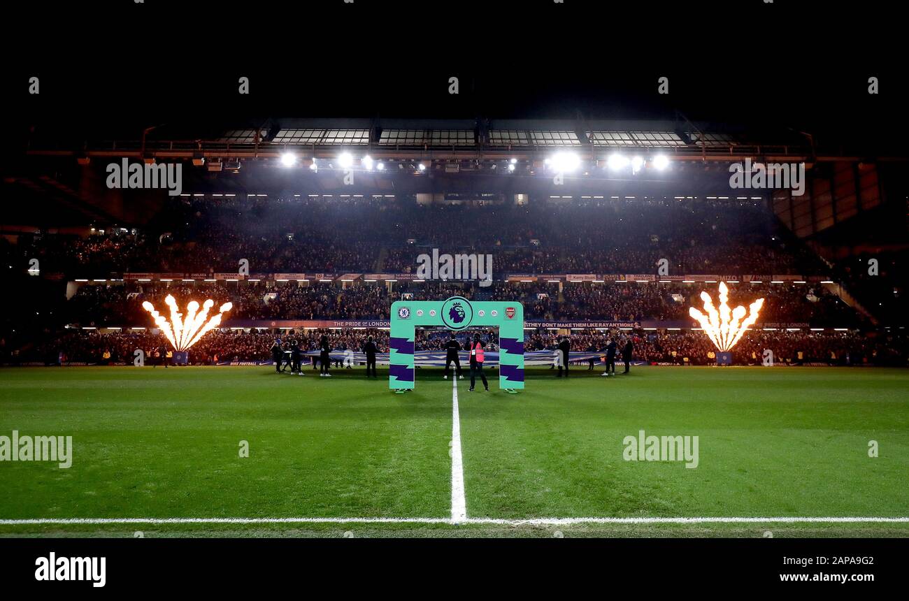 Pyrotechnics football uk hi-res stock photography and images - Alamy