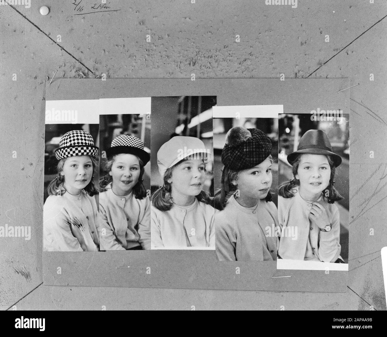 Girls 1960s fashion hi-res stock photography and images - Alamy