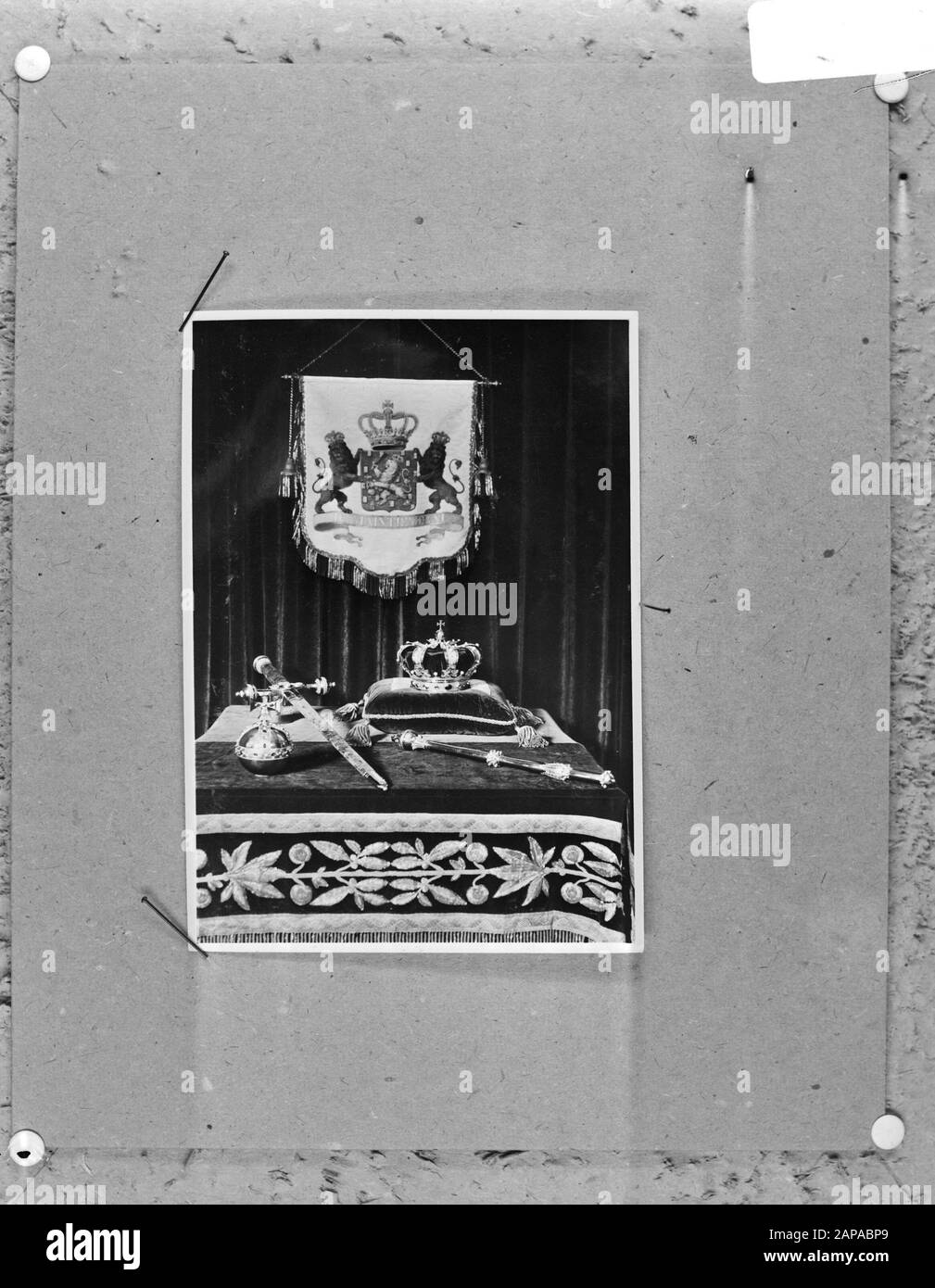 Dutch royal symbols Black and White Stock Photos & Images - Alamy