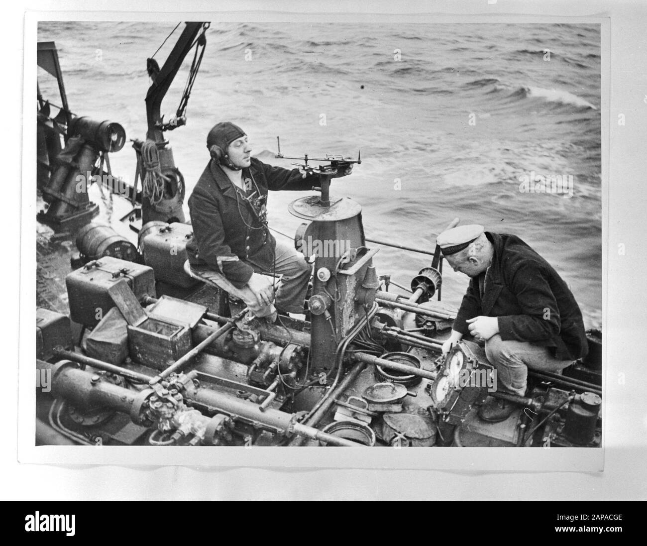 Wwii navy battles Black and White Stock Photos & Images - Alamy
