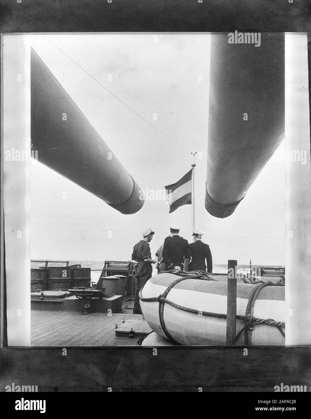 Ships pacific ocean in Black and White Stock Photos & Images - Alamy
