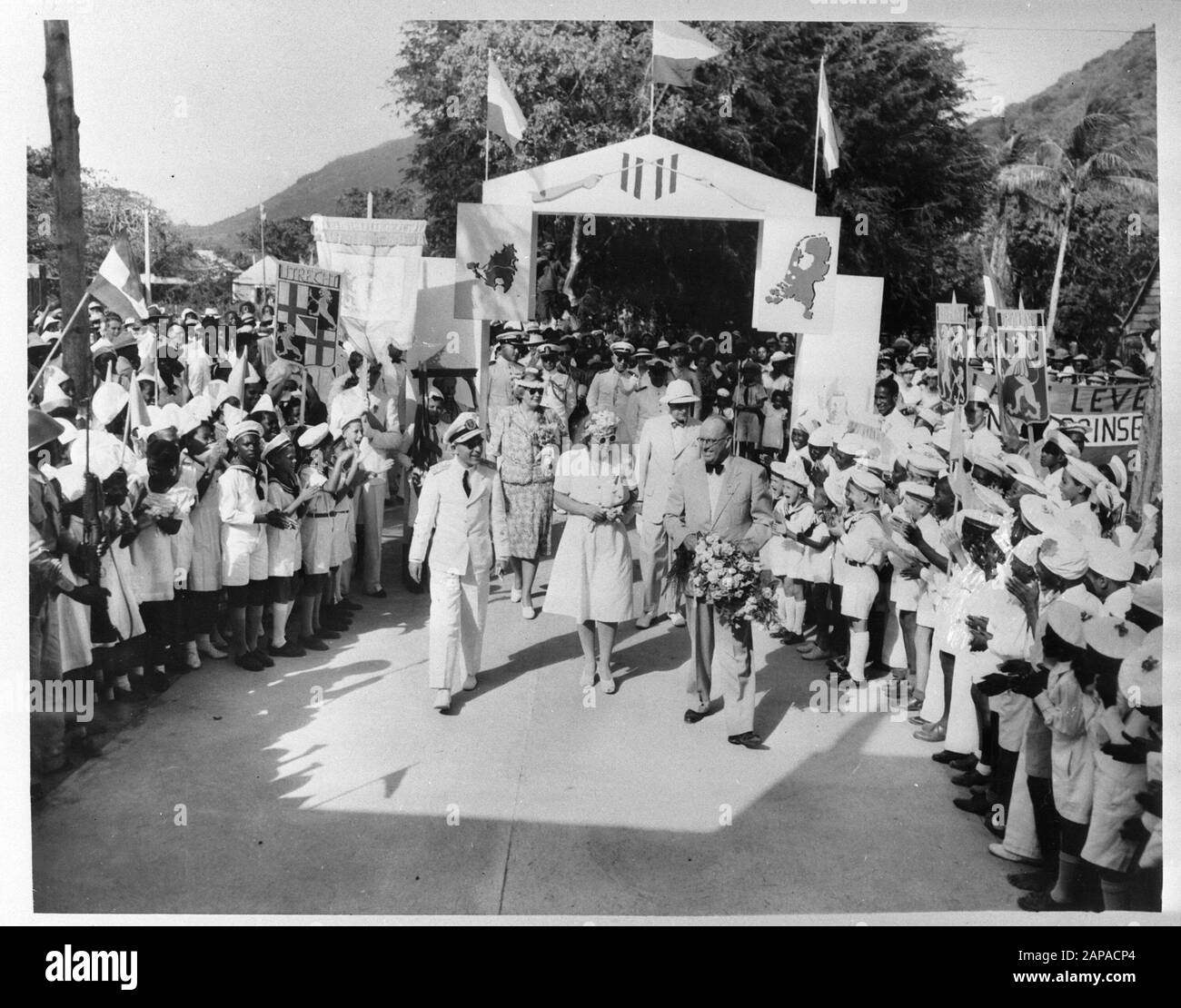 Island hop Black and White Stock Photos & Images - Alamy