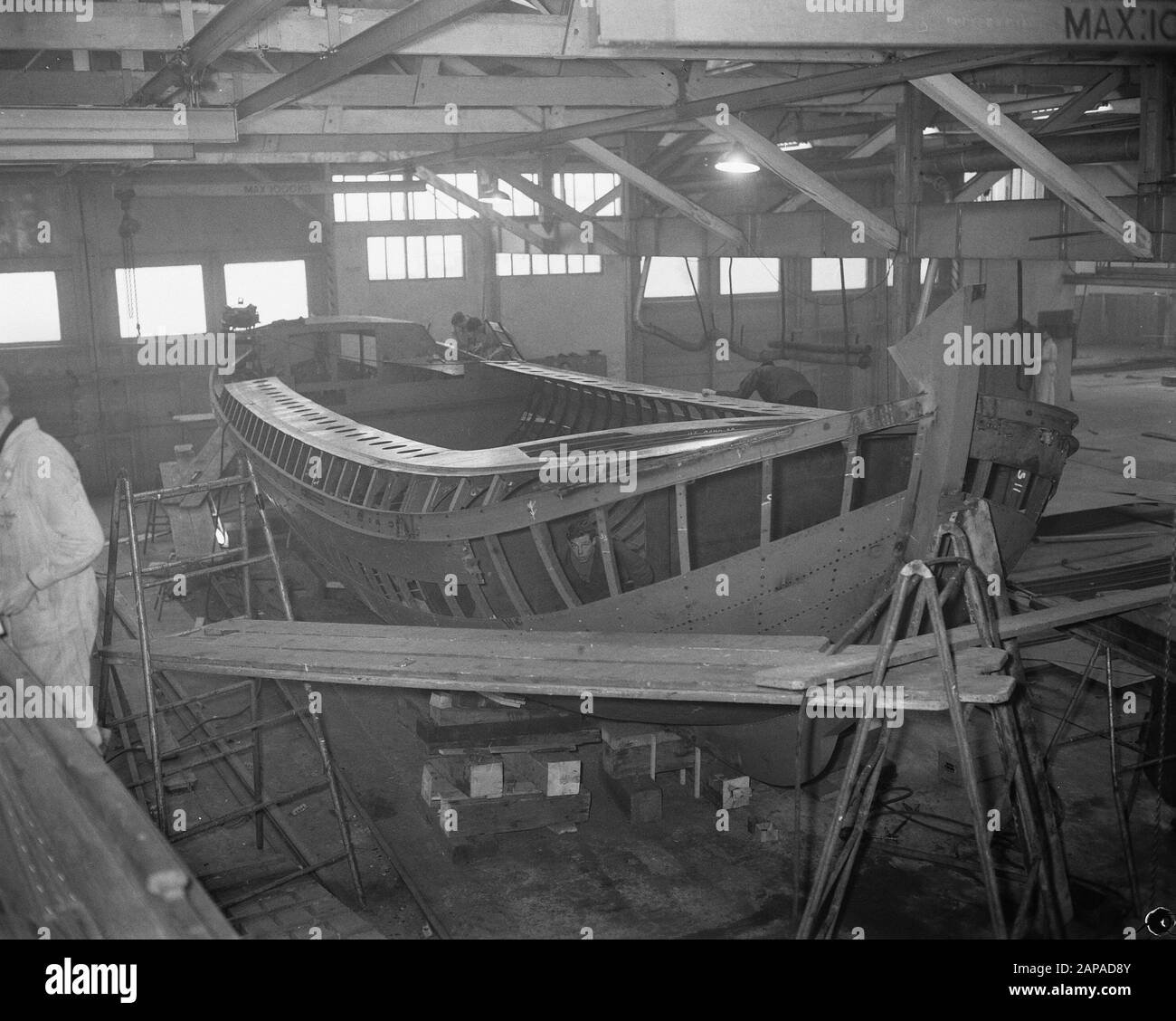 Construction Groene Draeck at De Vries Lentsch Date: March 6, 1957 ...