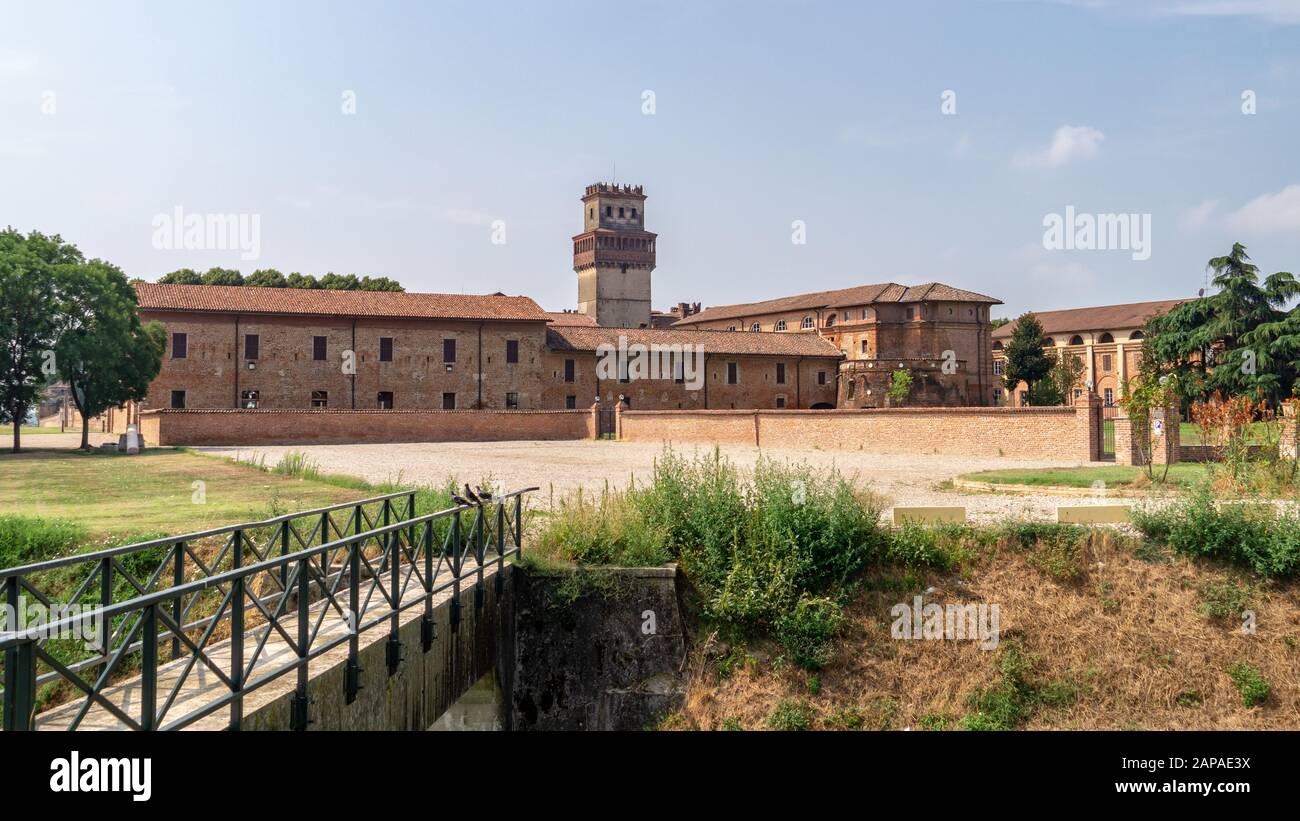Chignolo Po Castle, Castello di Chignolo Po is ancient fortress and ...