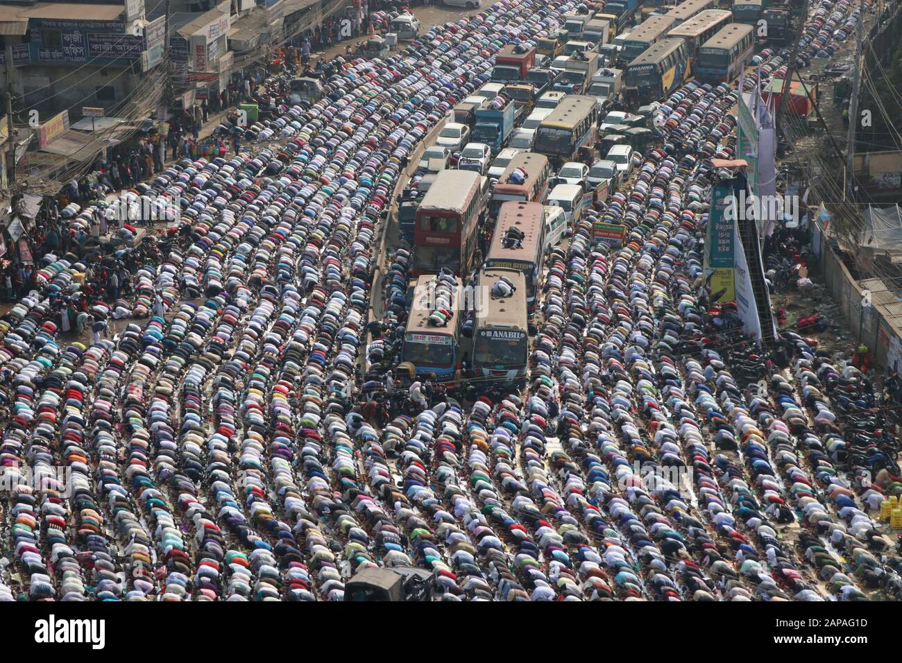 Bishwa ijtama10Jan.,2020 Dhaka BangladeshThousands of devotees offer ...