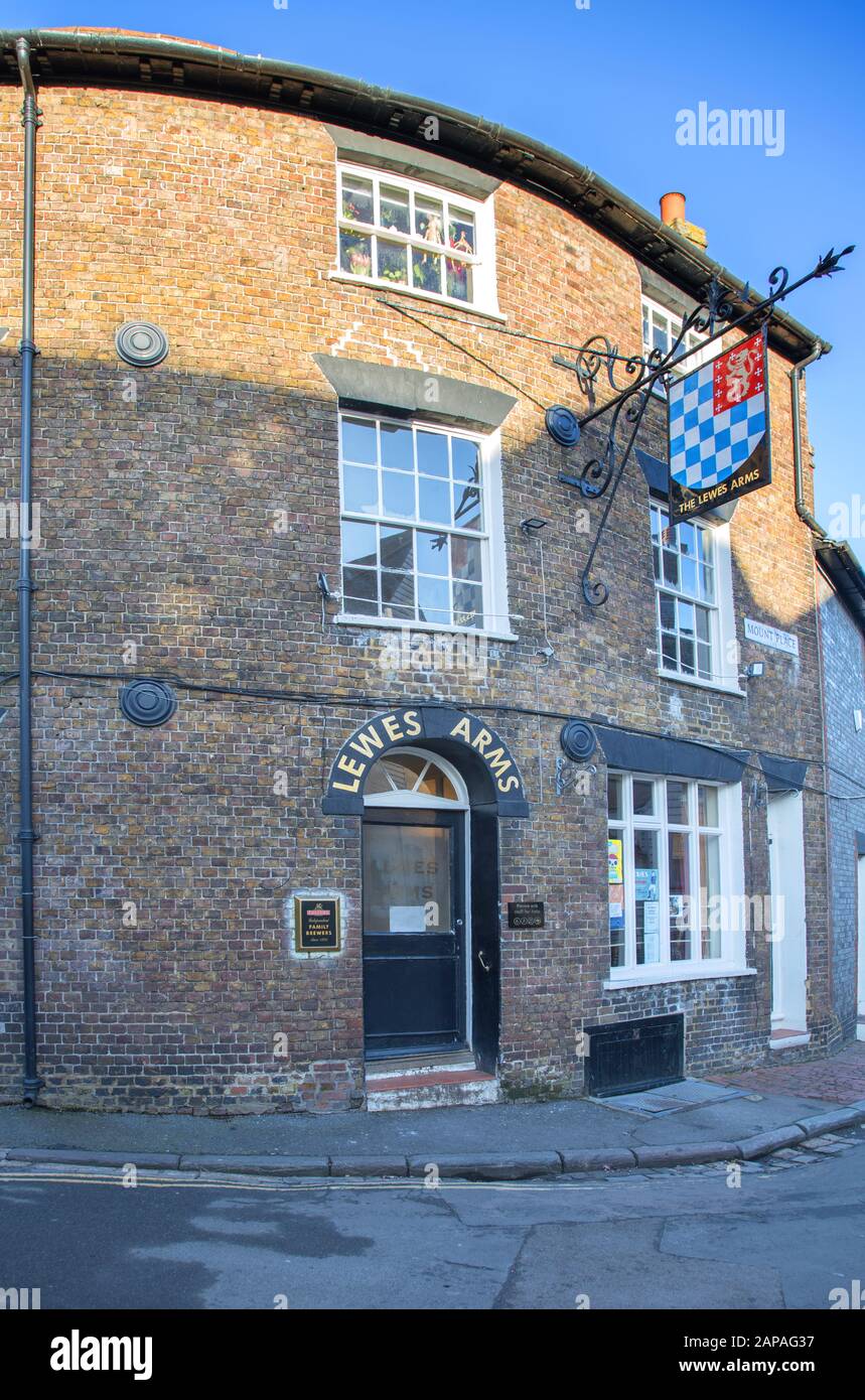 The Sussex Arms High Resolution Stock Photography and Images - Alamy