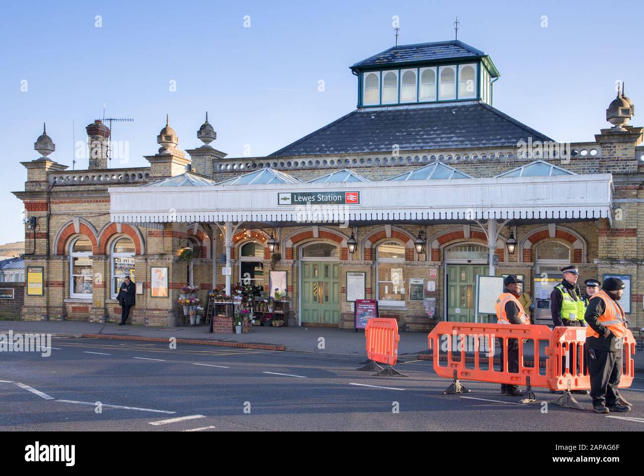 Lewes railway hi-res stock photography and images - Alamy