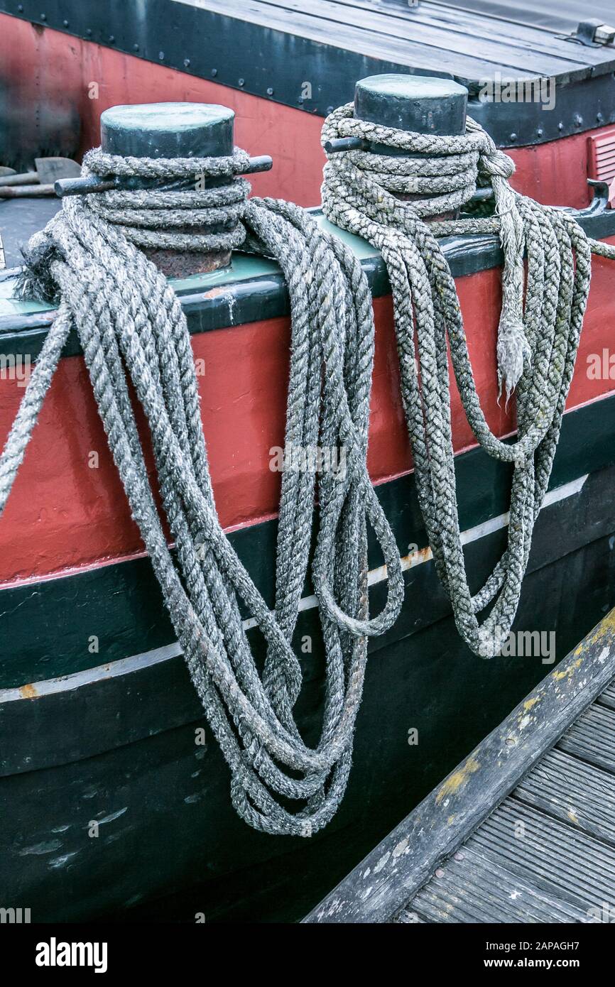 old rope on boat Stock Photo - Alamy