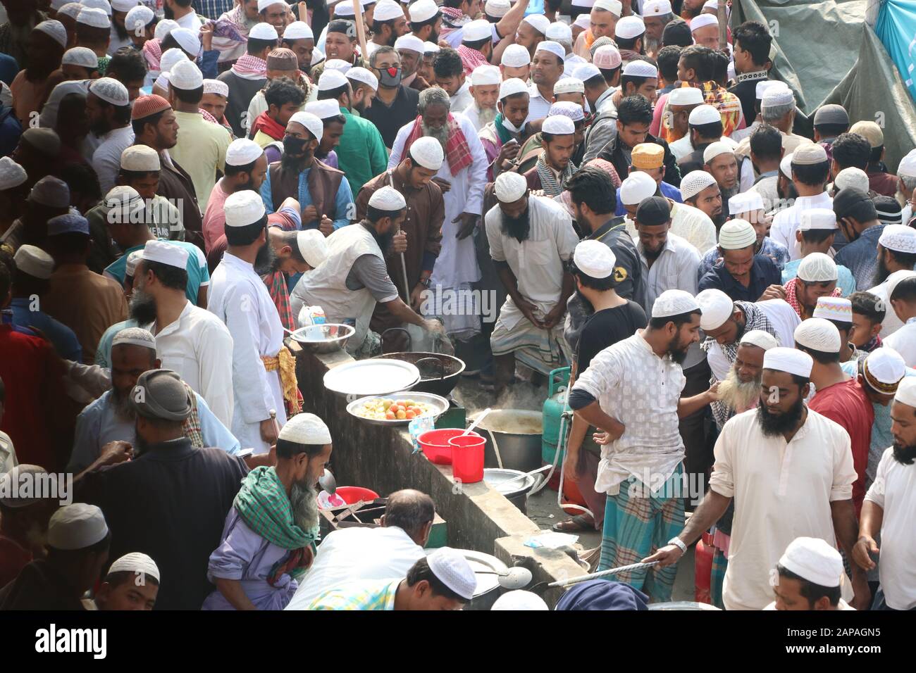 Bishwa Istema 10jan,2020.Gazipur, Dhaka Bangladesh - Muslim devotees ...