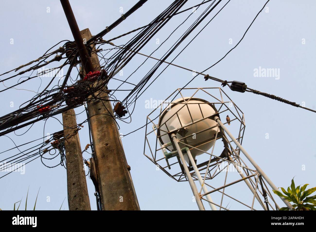 Aerial power cables hi-res stock photography and images - Alamy