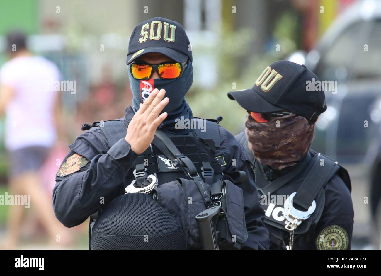 Special Operation Unit (SOU) guarding the perimeters of the evacuation ...