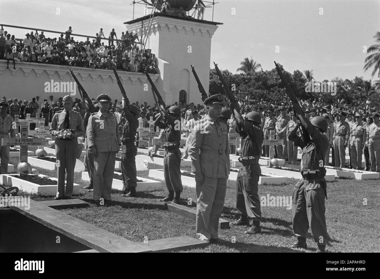 Burial General Rail Description: Burial General S.H. Rail [on Erefeld ...