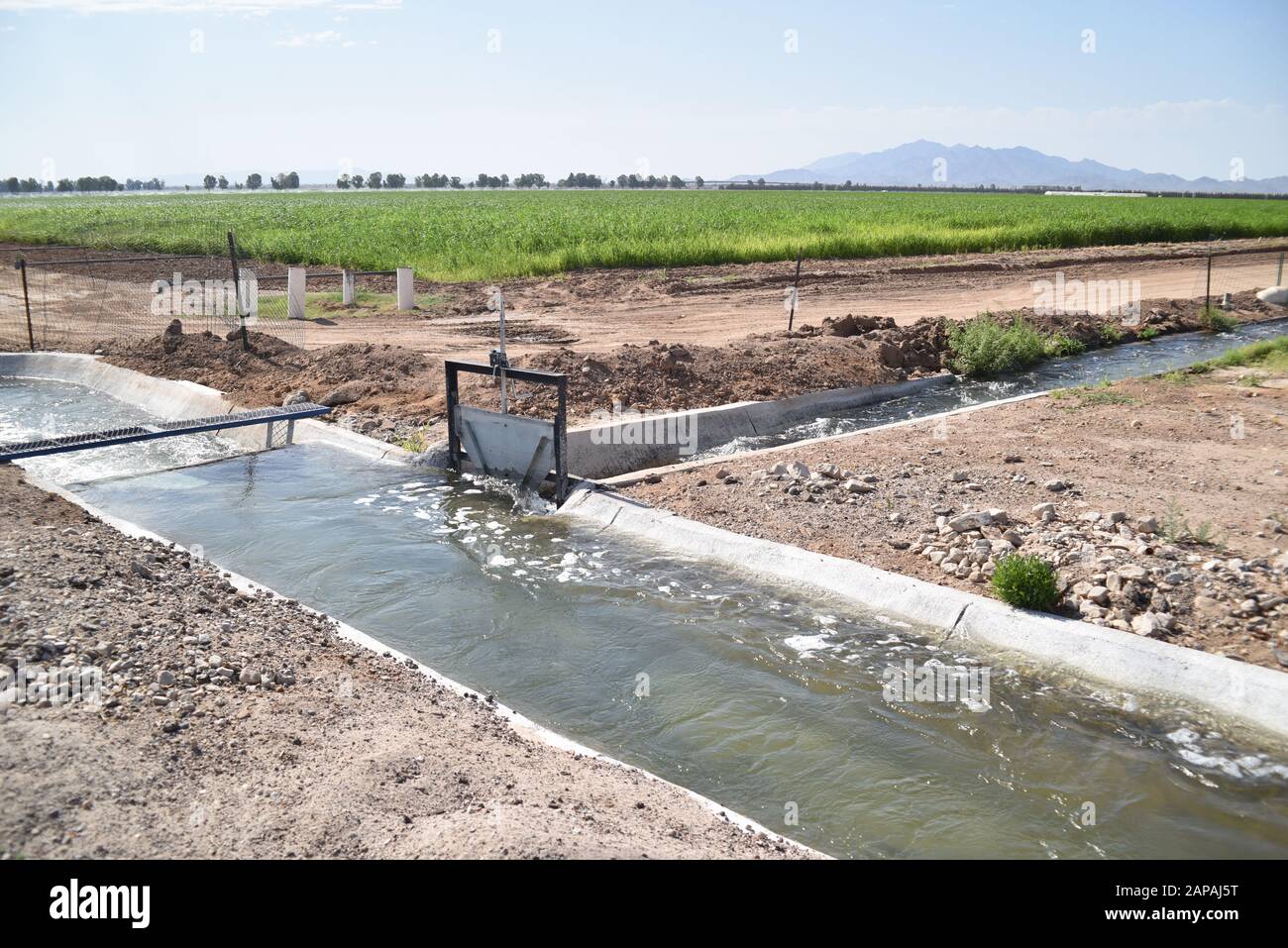 Arizona’s agriculture irrigation canal systems Stock Photo - Alamy