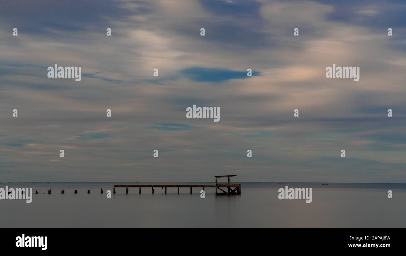 Dock falling down hi-res stock photography and images - Alamy