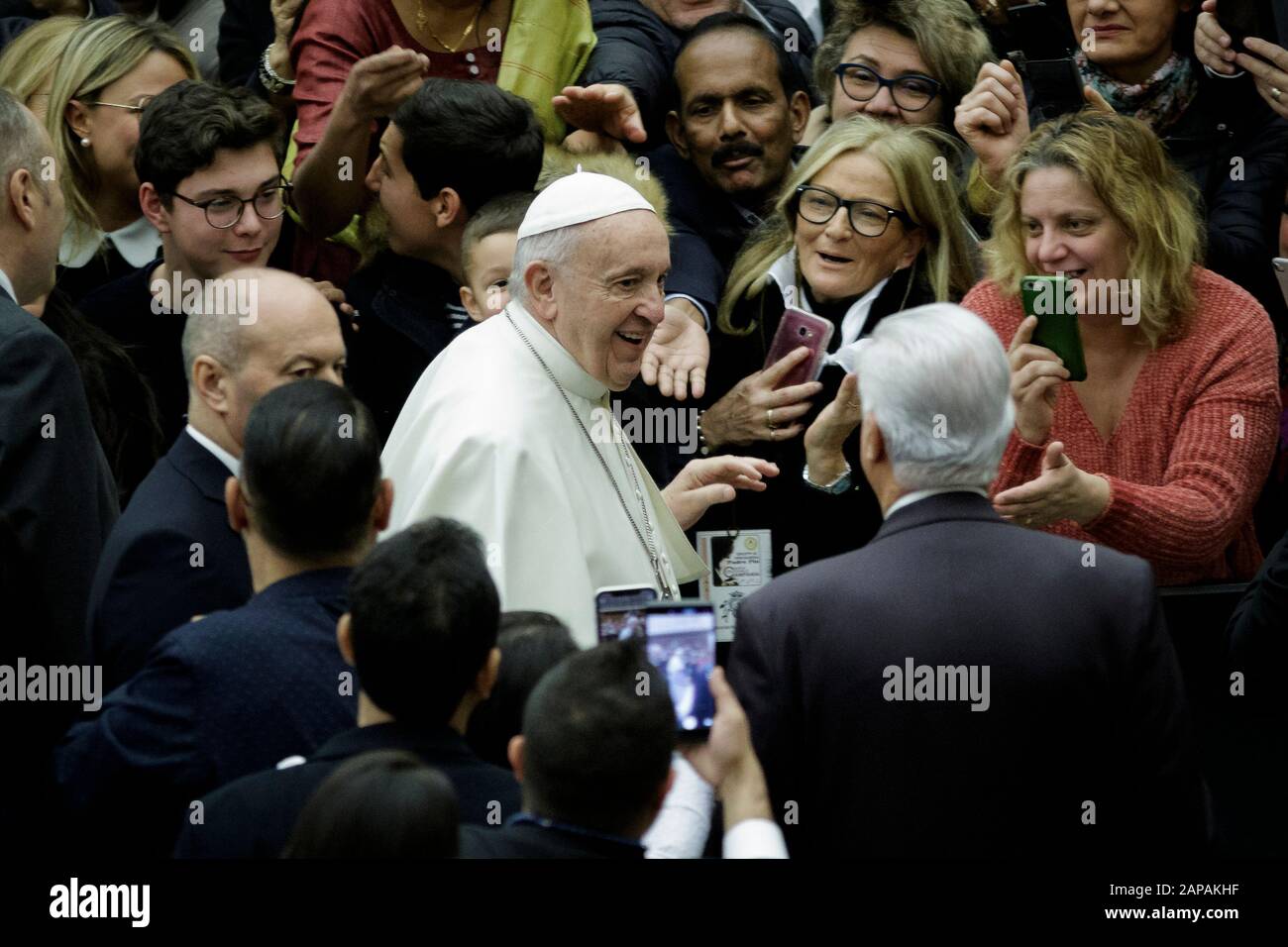 In vatican audience hall hi-res stock photography and images - Alamy