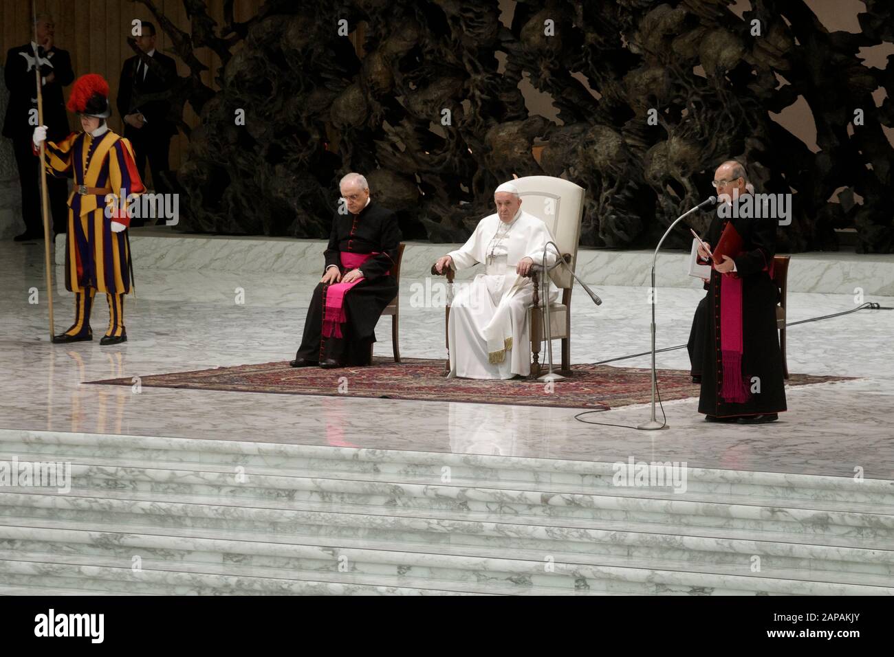 Pope Francis attends the weekly General Audience at the Paul VI Hall in ...