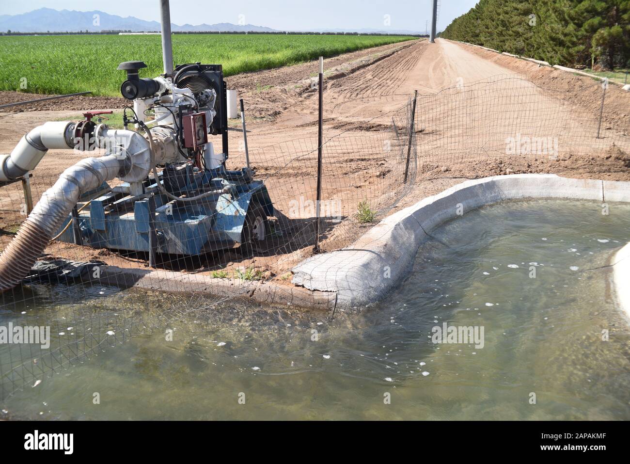 Arizona’s agriculture irrigation canal systems Stock Photo - Alamy