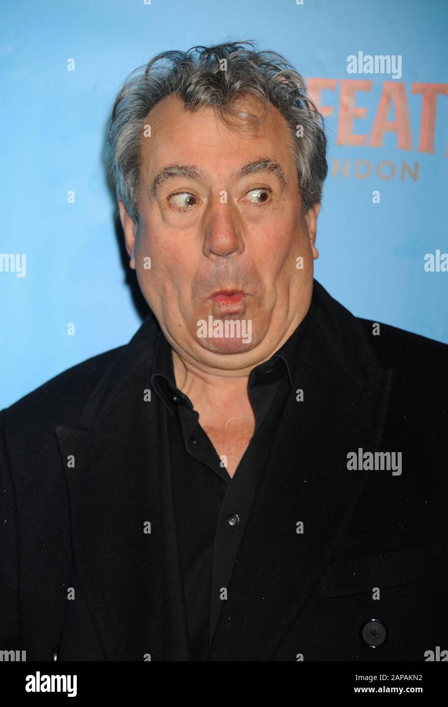 Terry jones monty python hi-res stock photography and images - Alamy