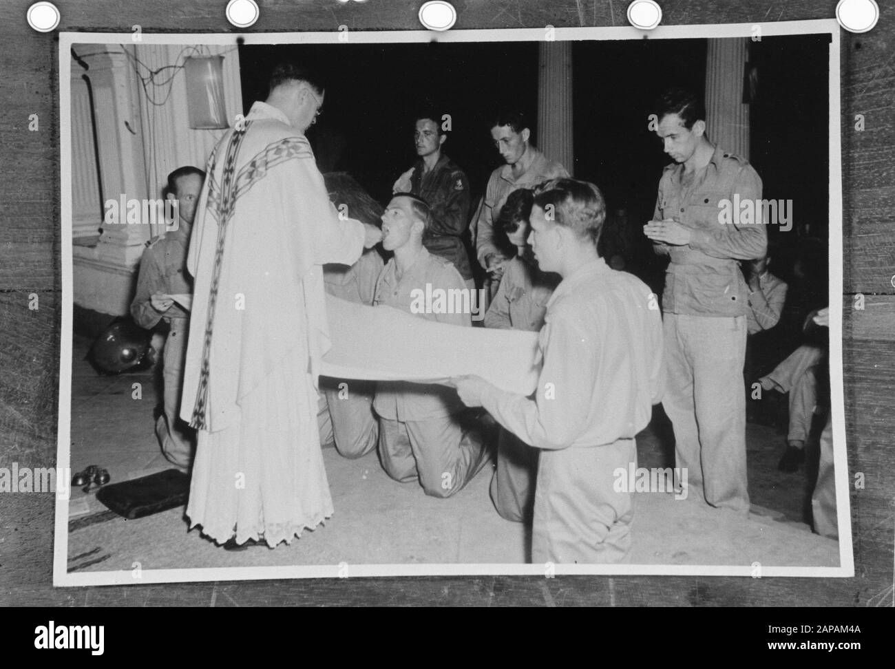 Dr. Beel visited Krawangse (during the 2nd Police Action) Description ...