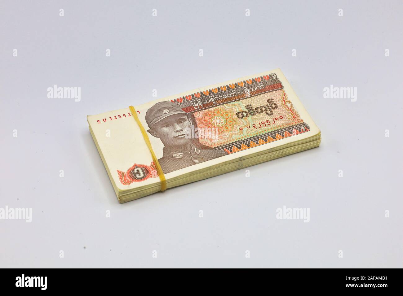 Myanmar kyat currency note sign hi-res stock photography and images - Alamy
