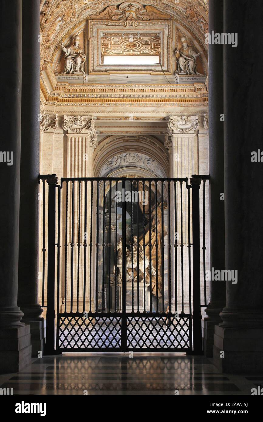 Closed gate at Cathedral entrance in Vatican Stock Photo - Alamy