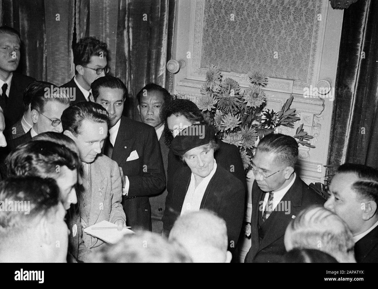 Coctailparty hi-res stock photography and images - Alamy