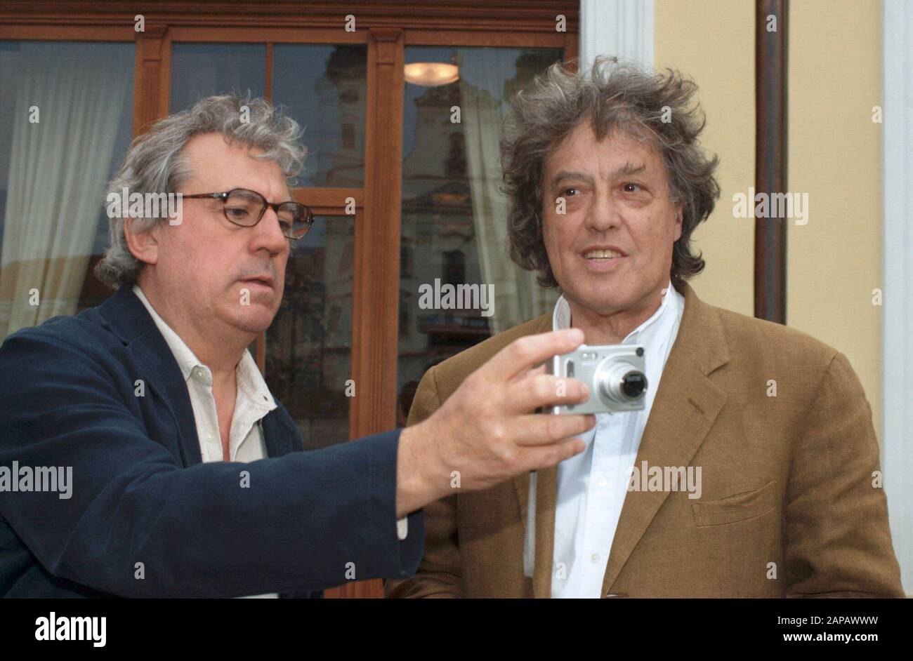 Terry jones monty python hi-res stock photography and images - Alamy