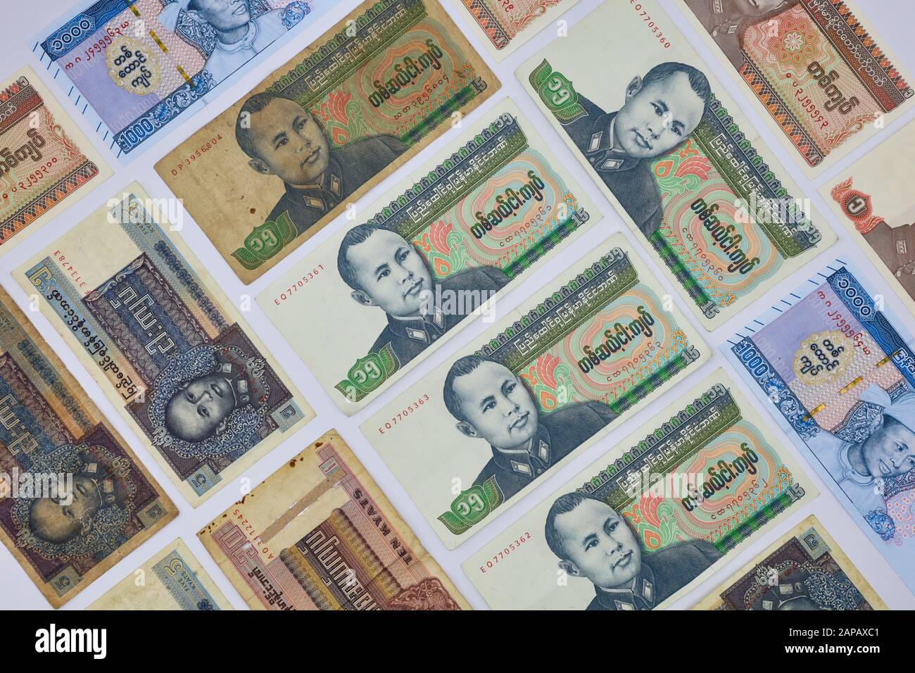 Myanmar kyat currency note sign hi-res stock photography and images - Alamy