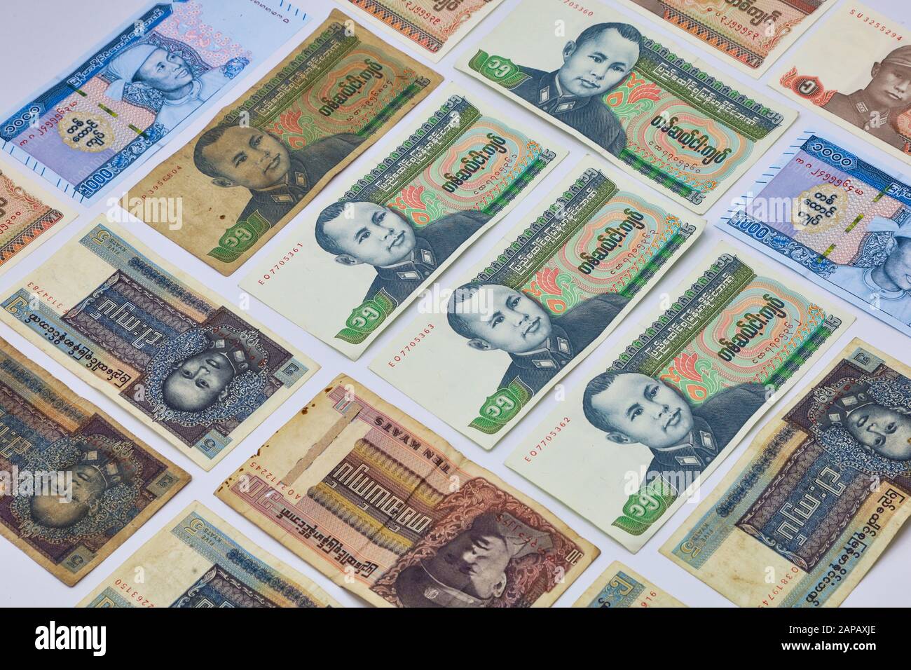 Myanmar kyat currency note sign hi-res stock photography and images - Alamy