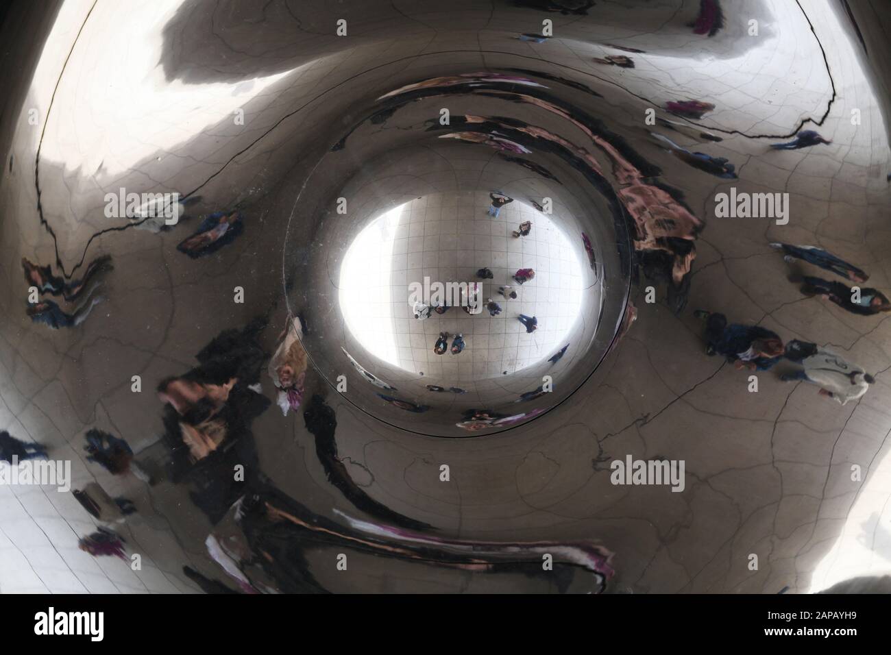 Chicago bean landmark hi-res stock photography and images - Alamy