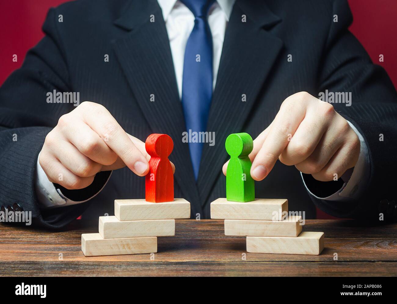 Conflict resolution mediator hi-res stock photography and images - Alamy