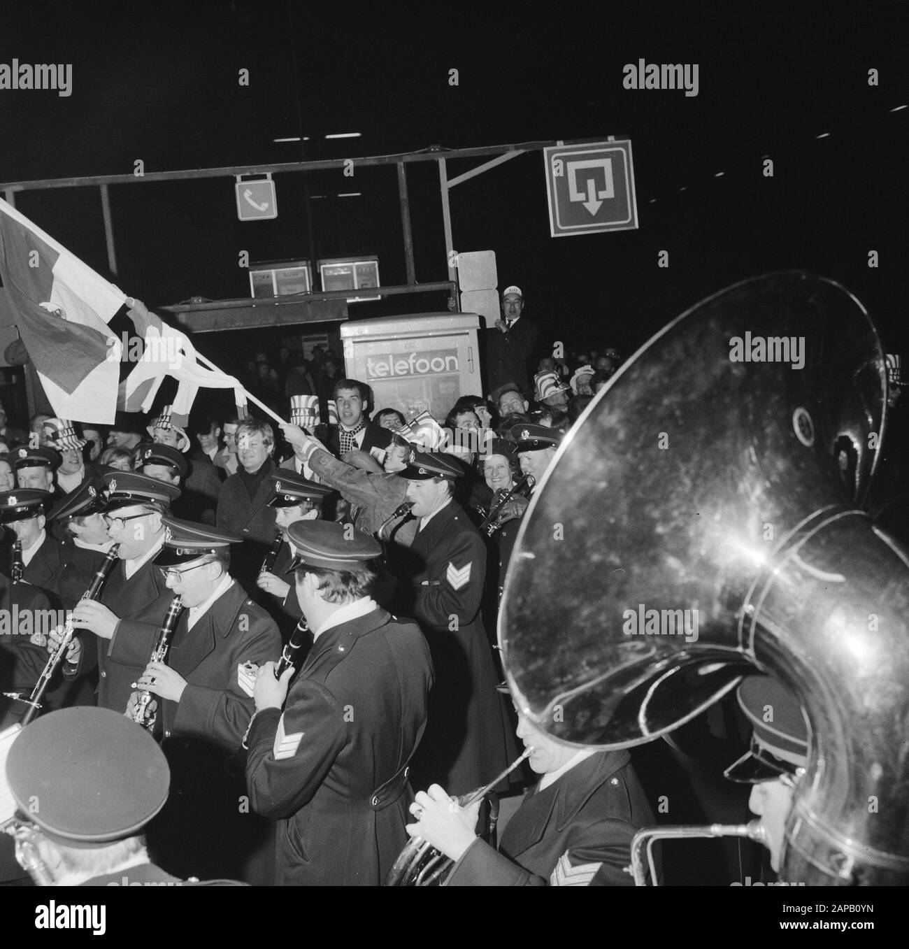 Supporters of ajax hi-res stock photography and images - Alamy