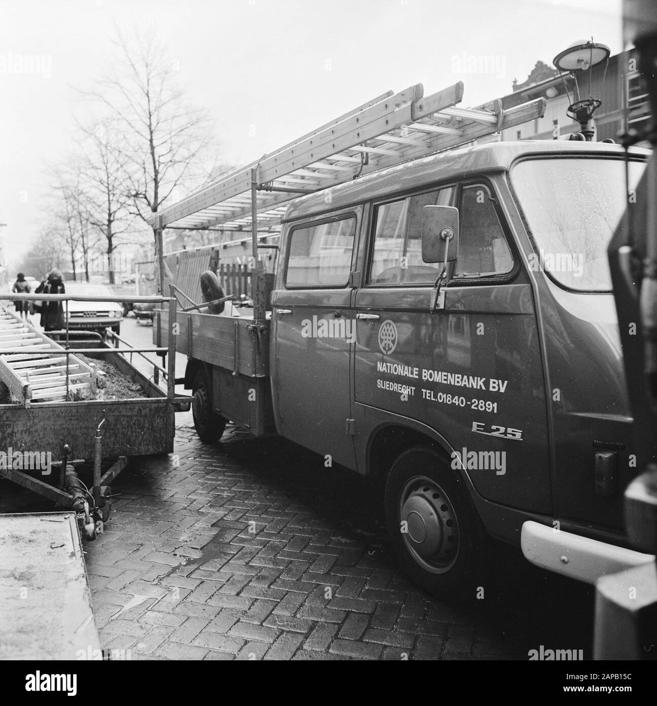 Boom is brought to Mees en Hope at Keizersgracht, commissioned Date ...