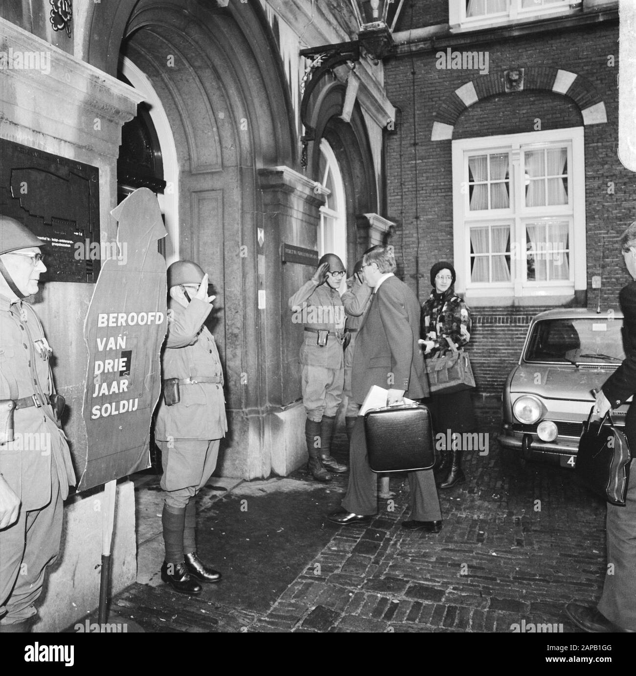 Knil soldiers hi-res stock photography and images - Alamy