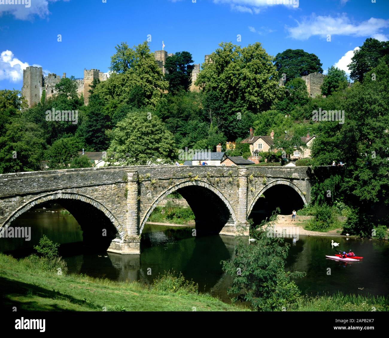 Ludlow bridge ludlow shropshire united kingdom hi-res stock photography ...