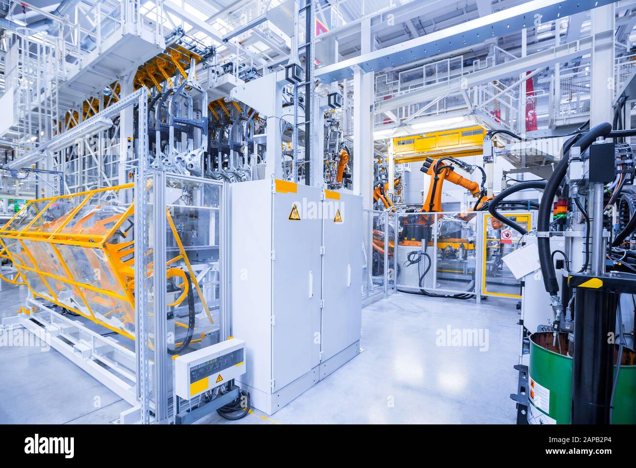 robots in a car plant Stock Photo - Alamy