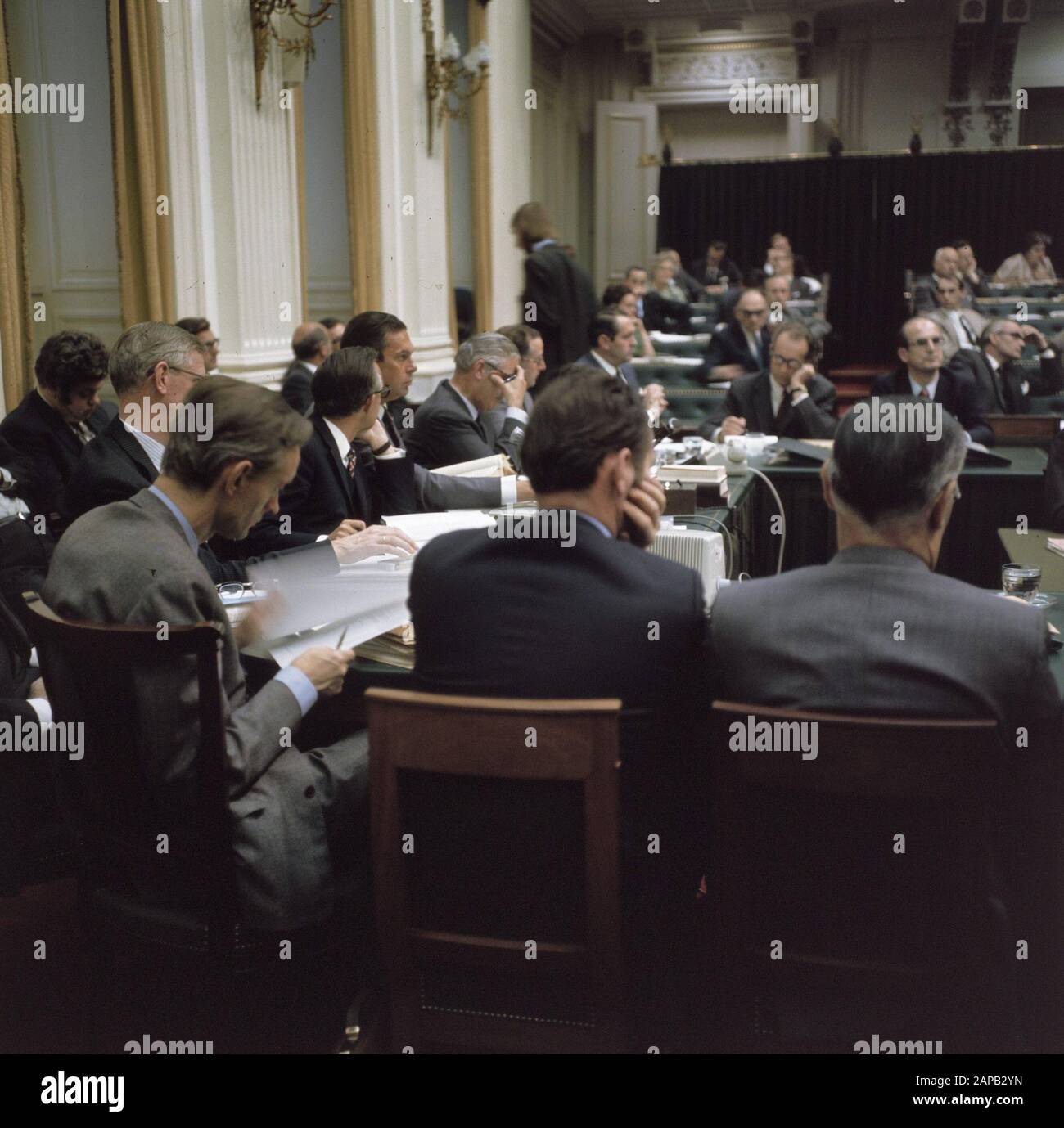 Protocol table hi-res stock photography and images - Alamy