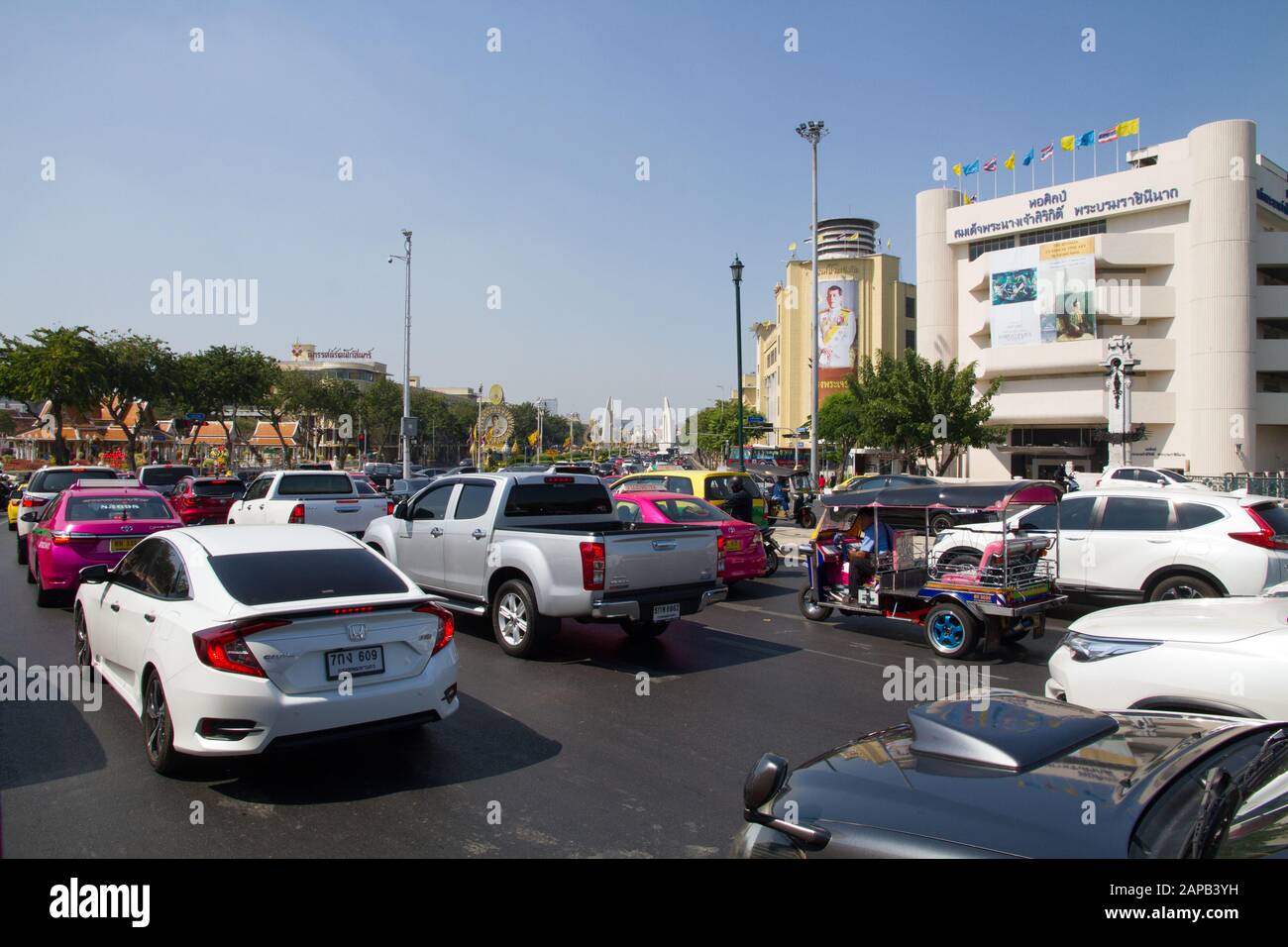 Bangkok street cars trafic vehicles r thailand thai asia asians hi-res ...