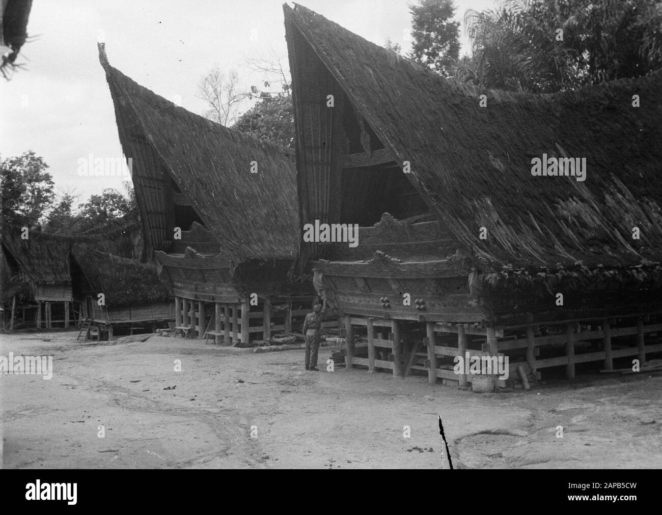 [Batak-huizen (Sumatra)] Date: 1947/01/01 Location: Indonesia, Dutch ...