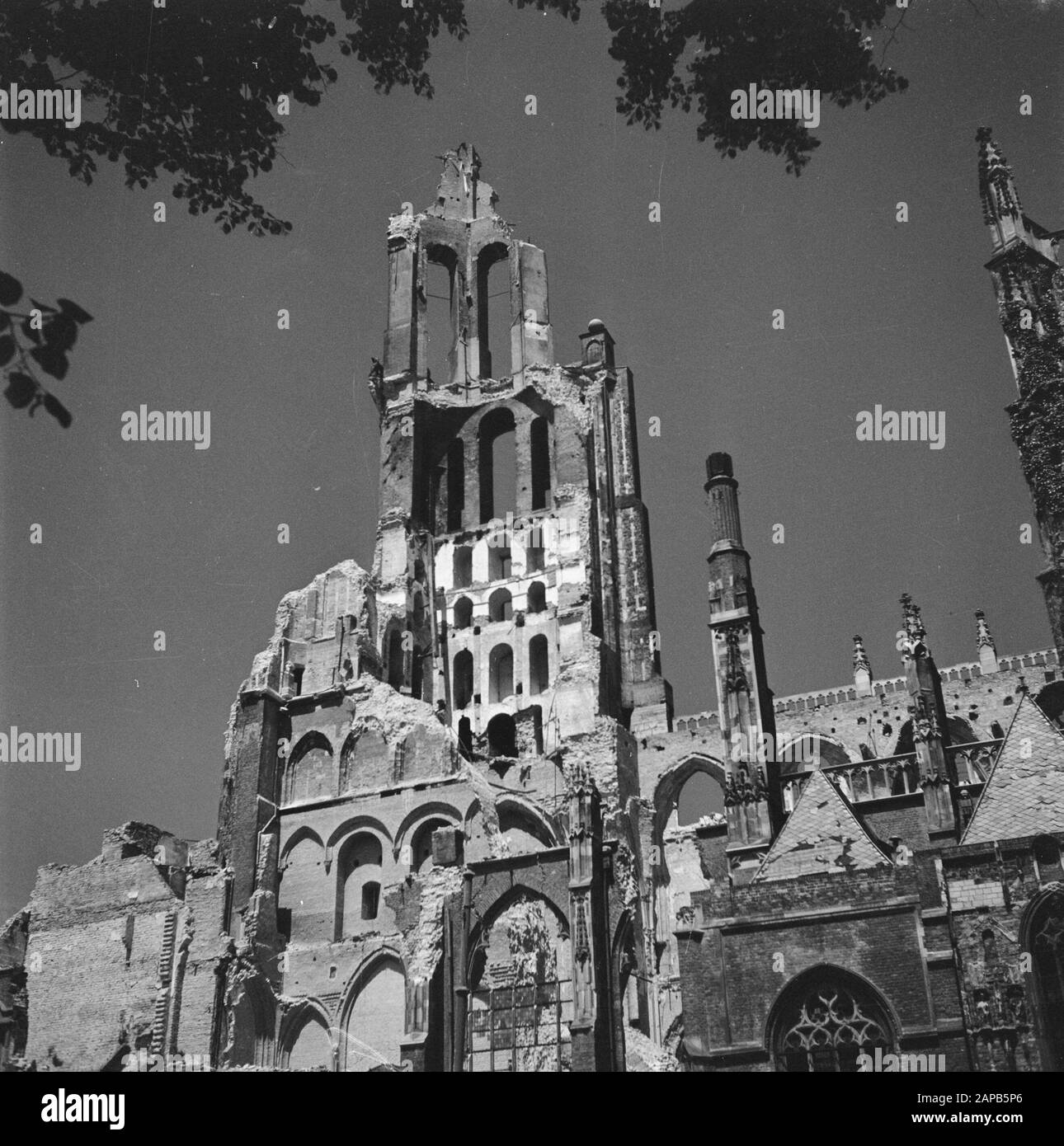 Churches destroyed Black and White Stock Photos & Images - Alamy