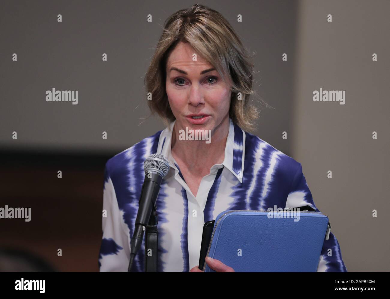 Kelly Craft High Resolution Stock Photography and Images - Alamy